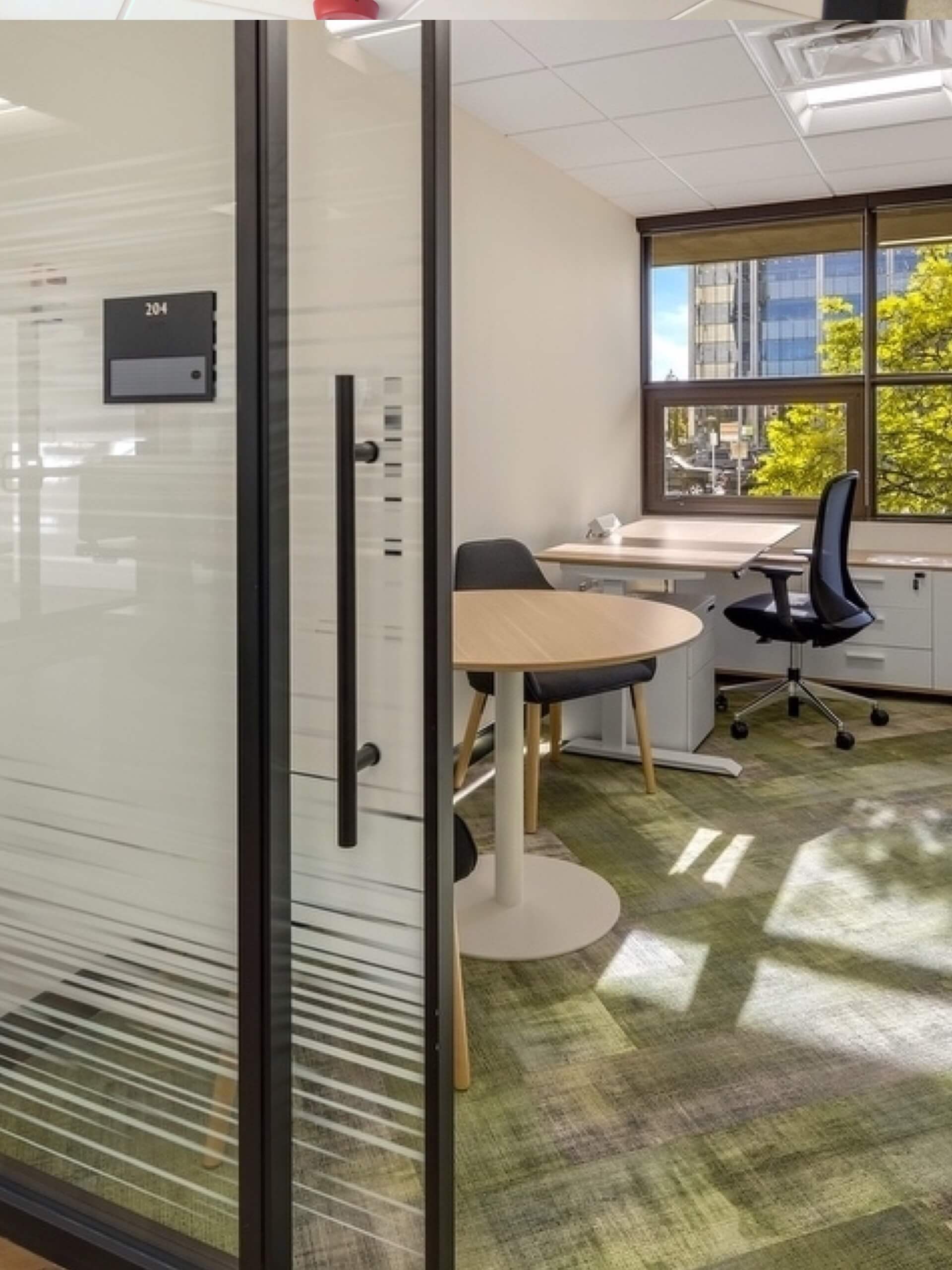 Your beautiful, high-tech office space - Cowork by RSD